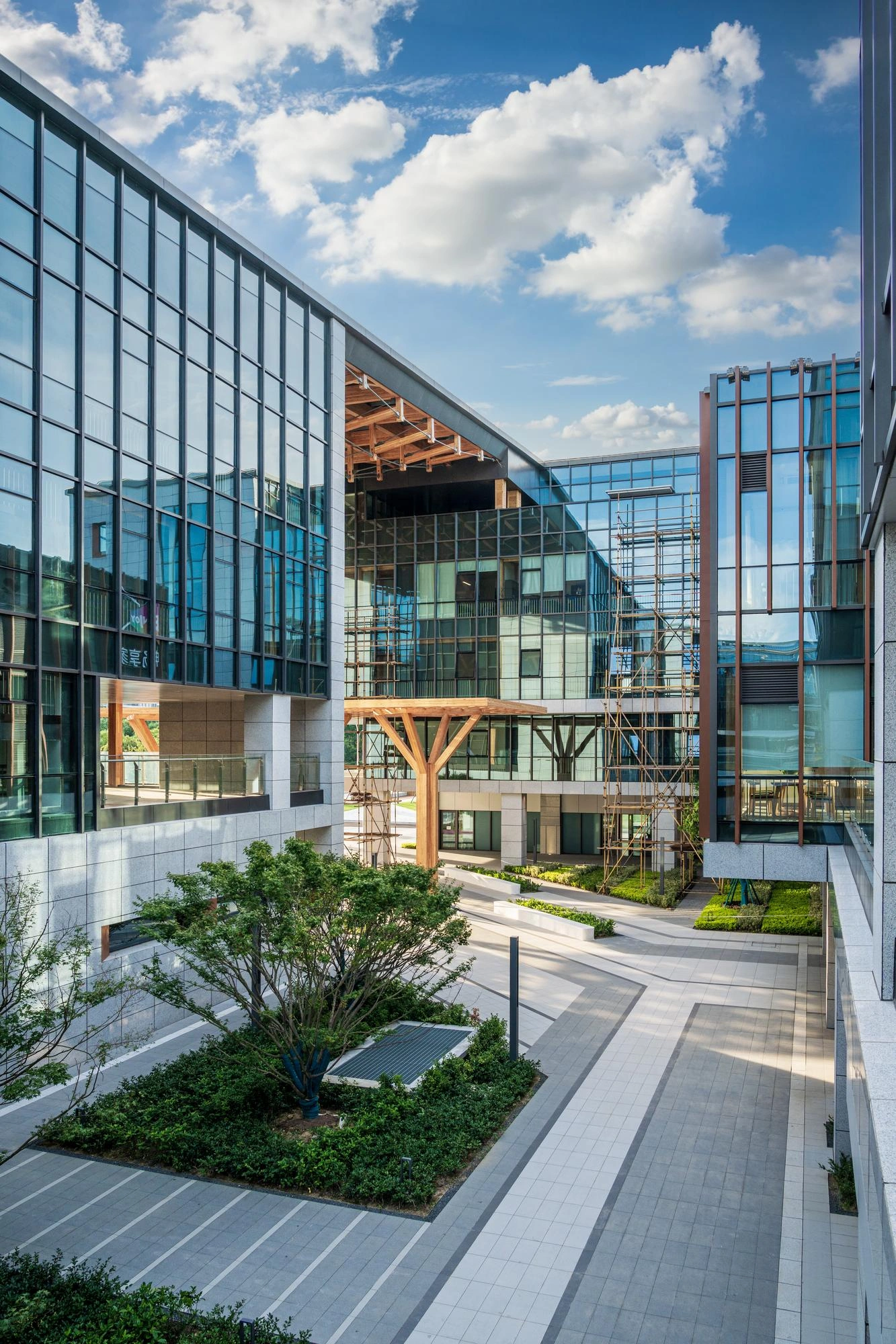 Enterprise Facility Management Software - eFACiLiTY®